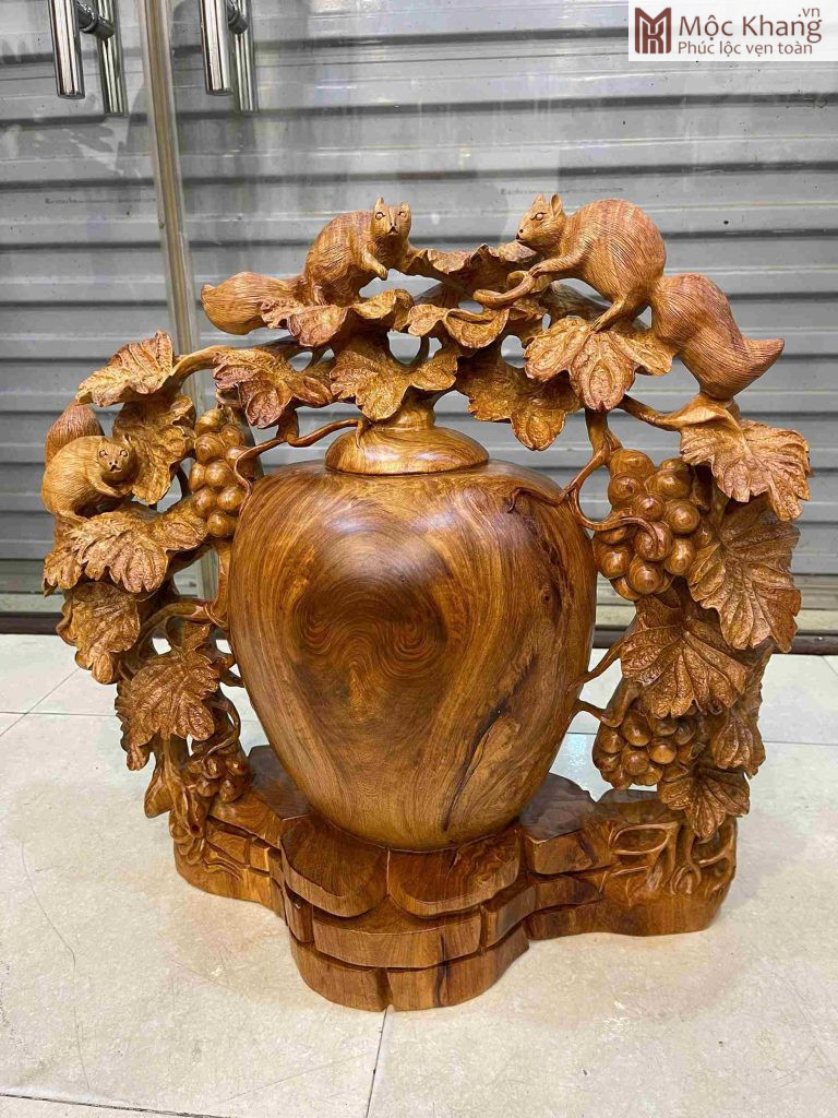 Chum Phú Quý Nho Sóc Gỗ Hương - Mộc Khang