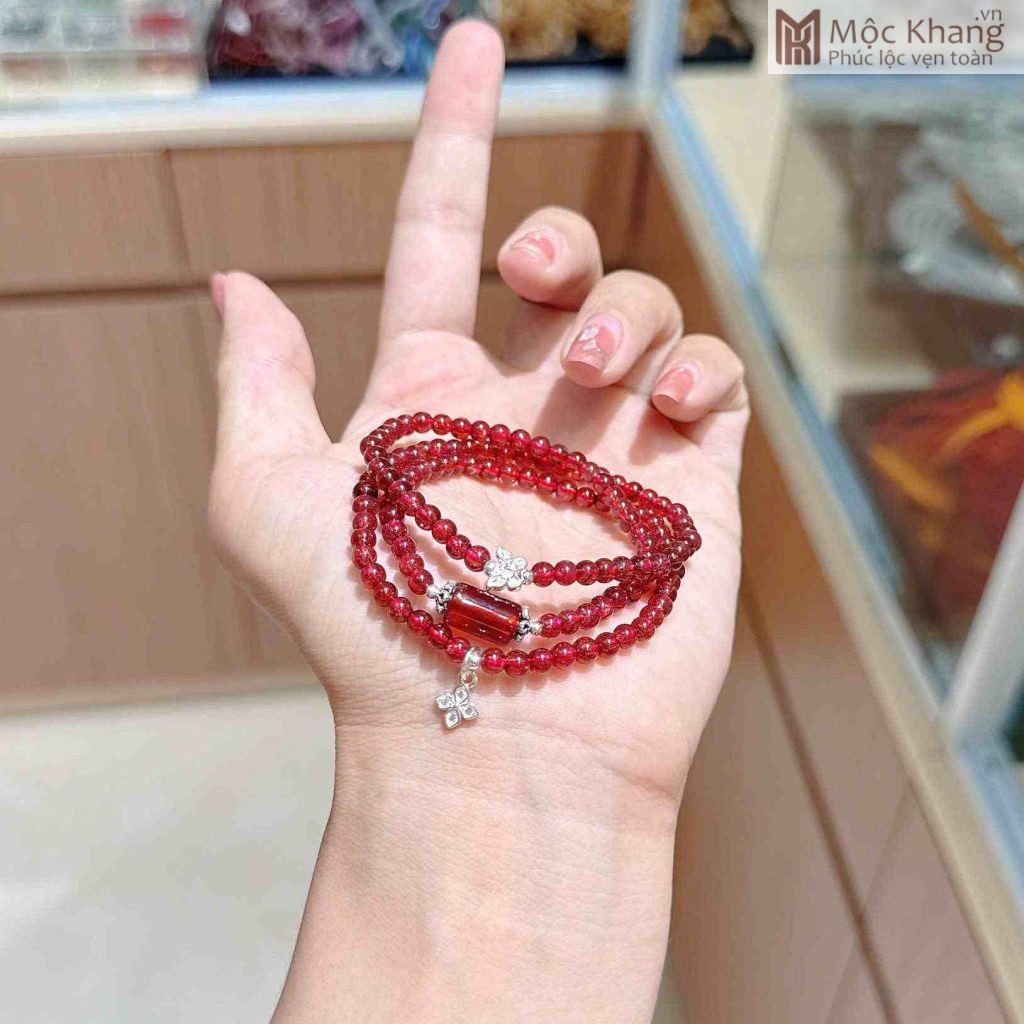 Chuỗi Garnet Lu Thống Phối Charm Bạc Đường Kính 5 (mm) - Mộc Khang