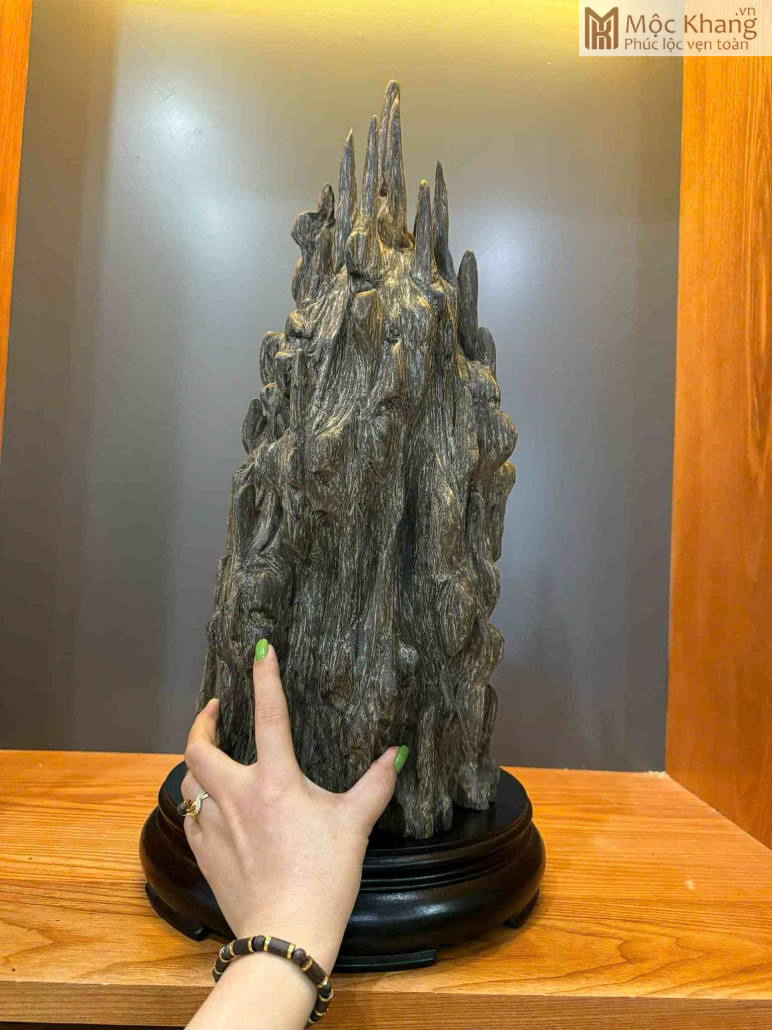 Trầm Hương Nguyên Khối Cao 50 (cm) - Mộc Khang